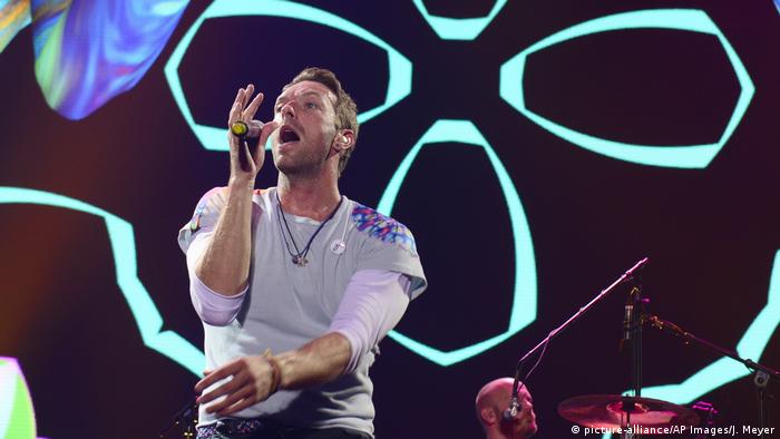 Chris Martin sufre "grave infección pulmonar" y Coldplay cancela ...
